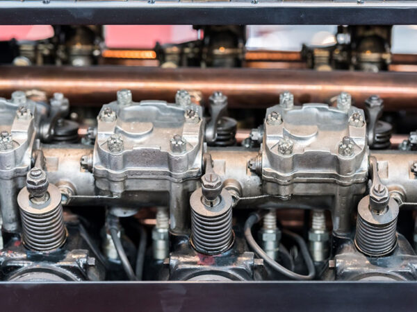 Diesel vs Gasoline Cylinder Head: Design & Performance Guide