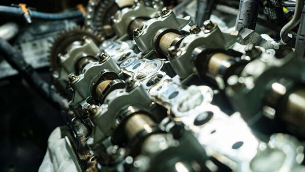 Camshaft vs Crankshaft: Key Differences Explained